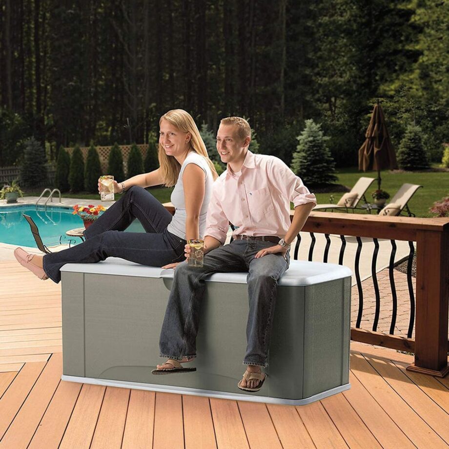 Rubbermaid Outdoor Storage Deck Box