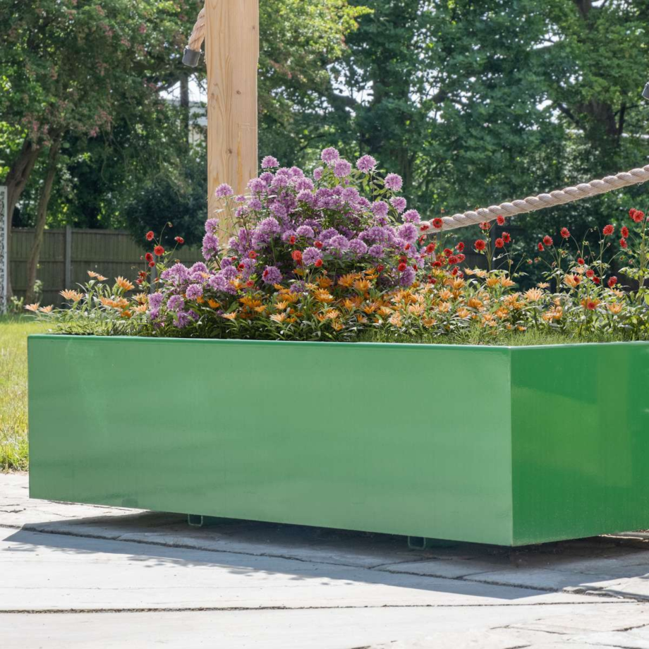 Talasey _ 'Sienna' Rectangular Metal Planter - Green