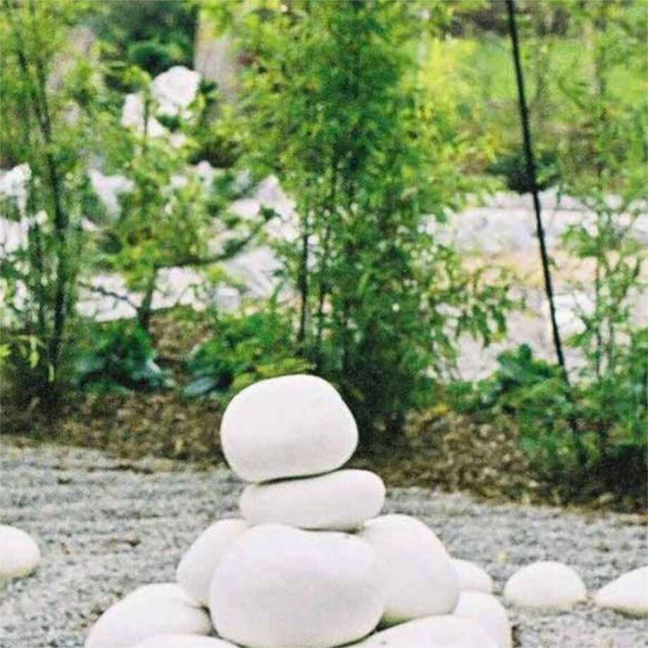 white marble cobbles